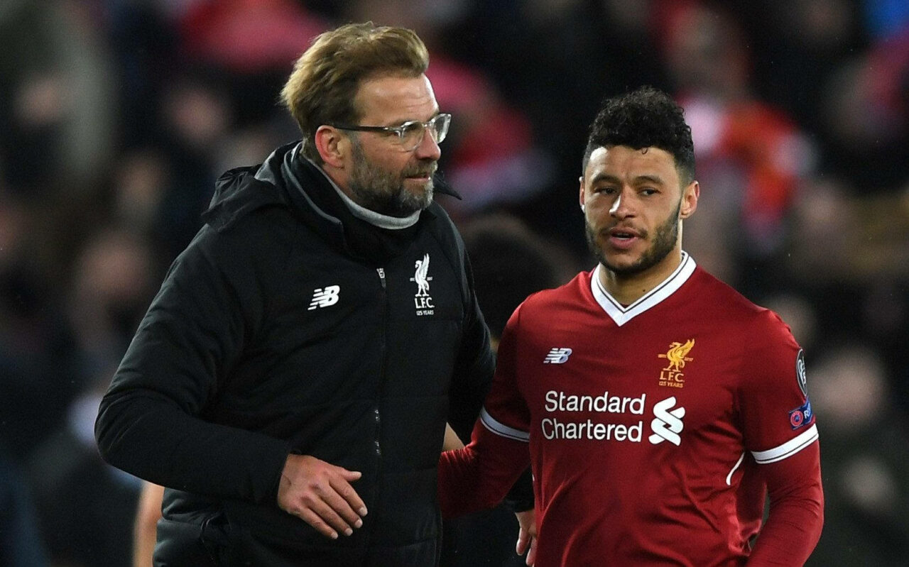 Alex Oxlade-Chamberlain and Manager Liverpool Teamwork Wallpaper ...