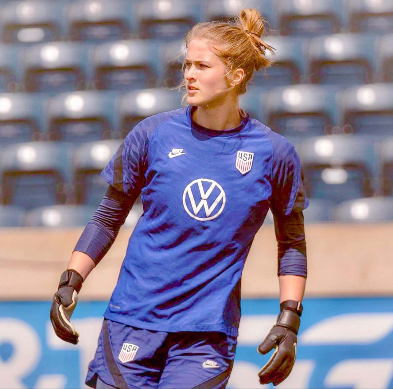 Bella Bixby USA Soccer Goalkeeper Ready for Action Wallpaper ...