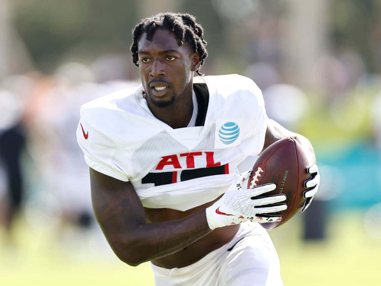 Calvin Ridley Falcons Practice Intensity Action Wallpaper | Background ...