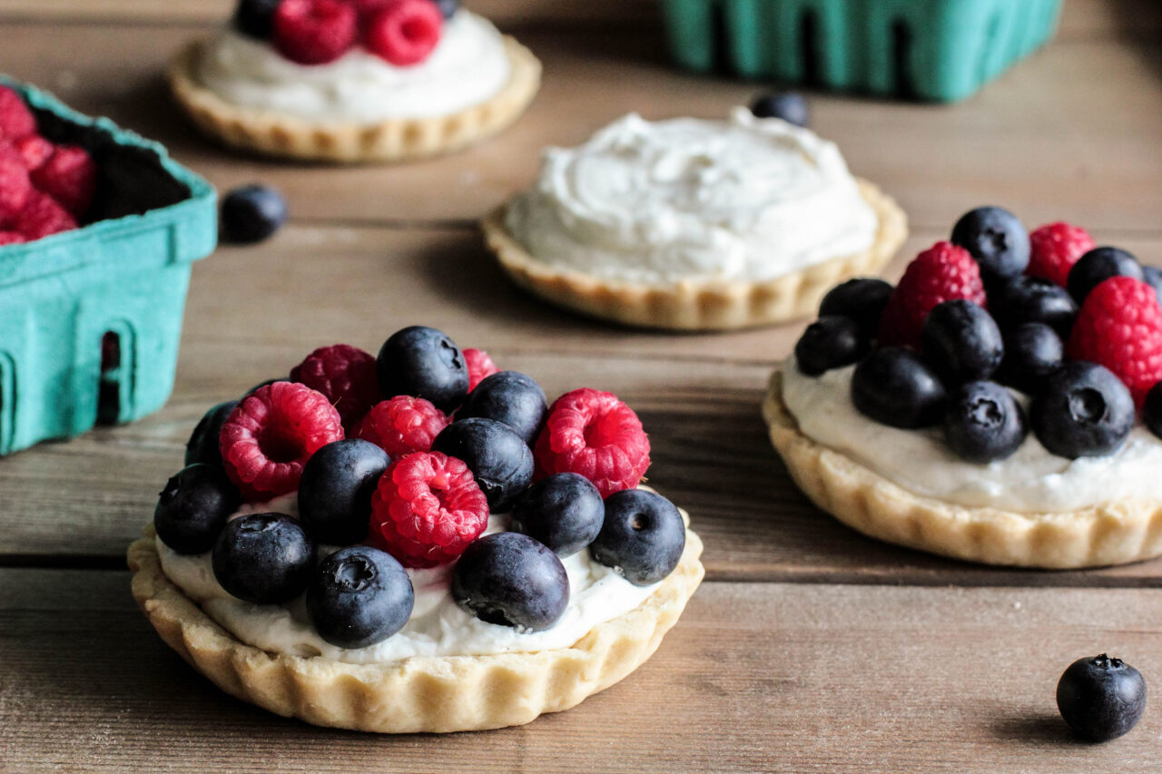 Charming Mini Cakes with Fresh Berries Wallpaper | Background FREE ...