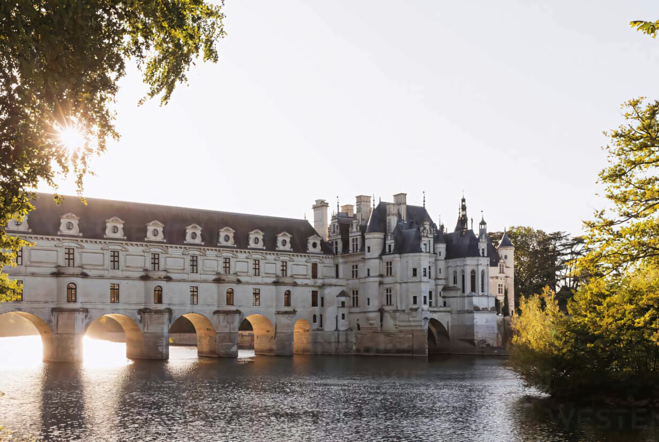 Château de Chenonceau Renaissance Castle River View Wallpaper ...