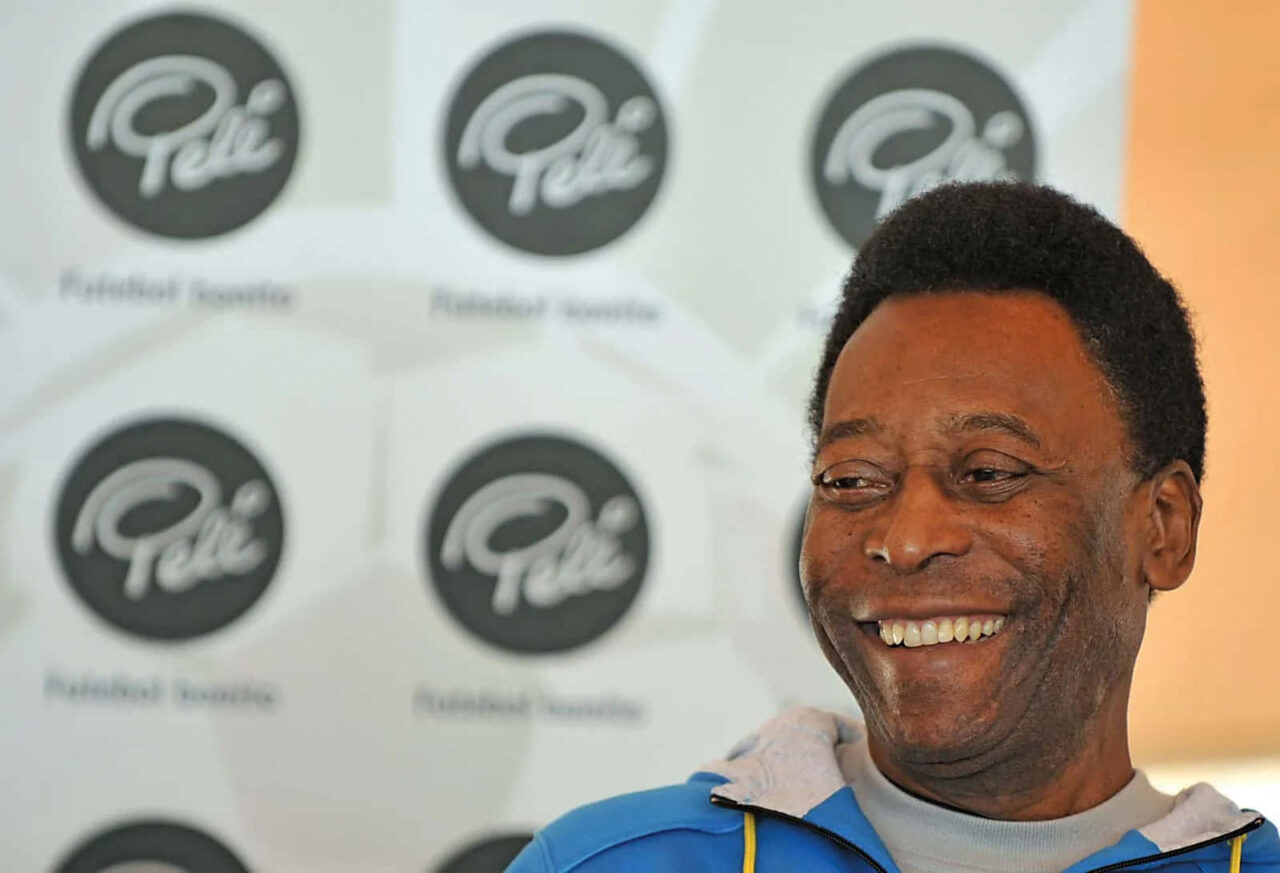 Charismatic Smile of Pele Vibrant Wallpaper | Background FREE Download ...