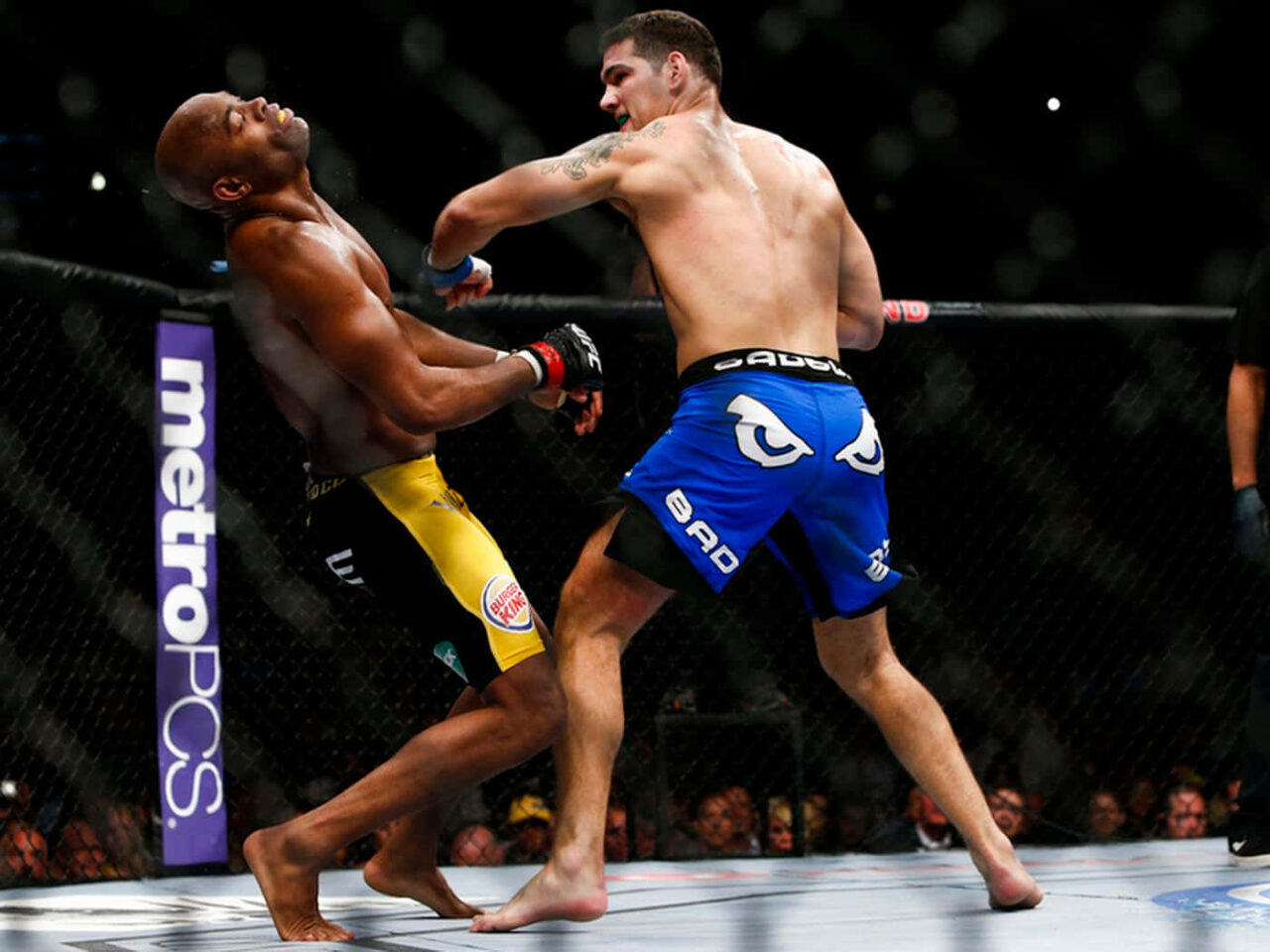 Chris Weidman Victory Punch vs Anderson Silva UFC Wallpaper ...