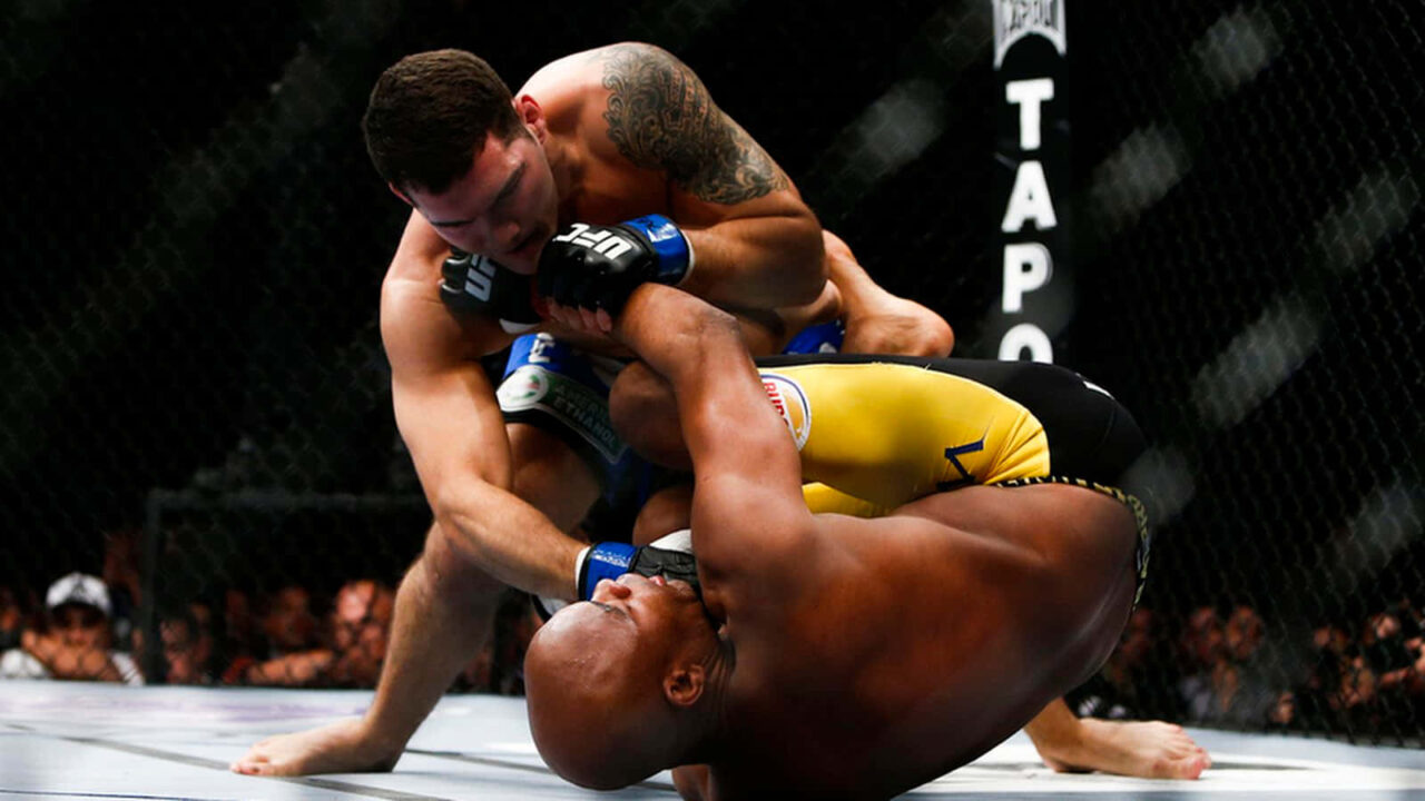 Chris Weidman vs Anderson Silva Intense UFC Fight Wallpaper ...