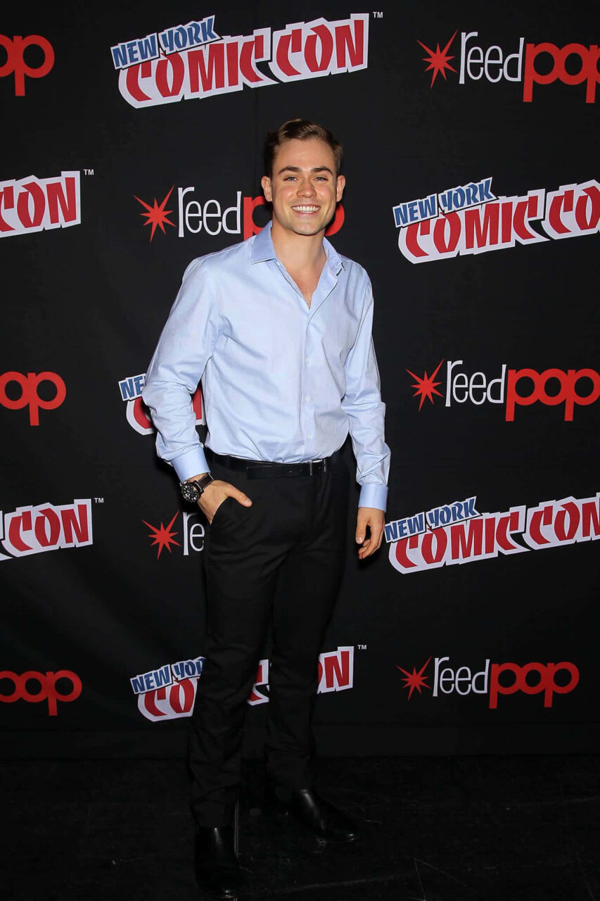 Dacre Montgomery at New York Comic Con Vibrant Fan Wallpaper ...