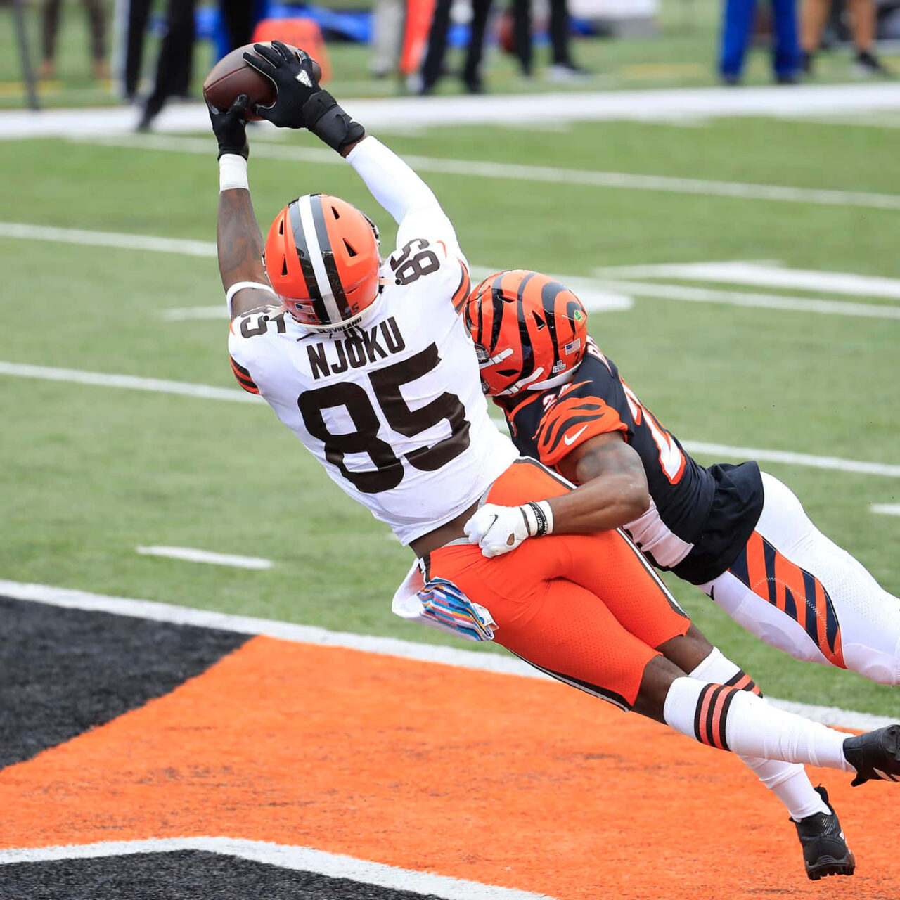 David Njoku One-Handed Catch Cleveland Browns vs Bengals Wallpaper ...