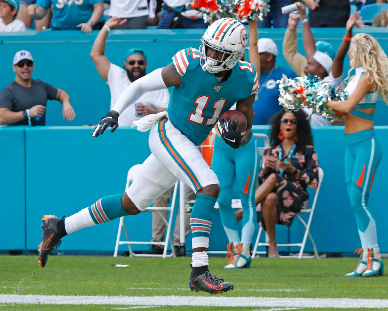 Devante Parker Miami Dolphins Touchdown Game Day Wallpaper | Background ...