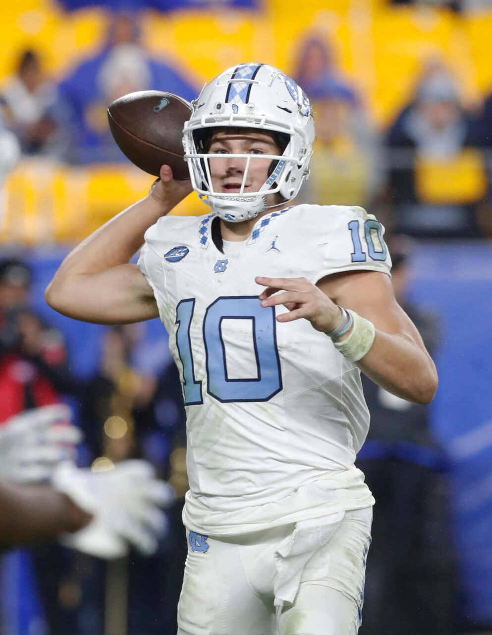 Drake Maye North Carolina Football Action Shot Wallpaper | Background ...