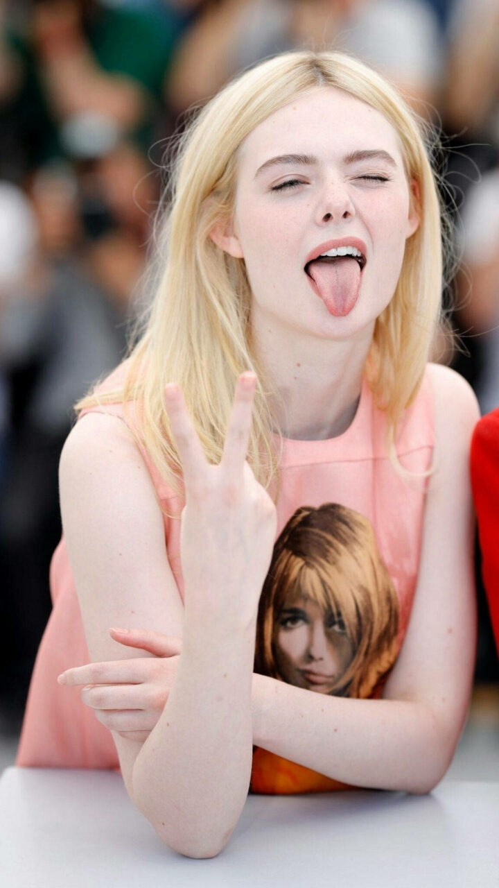 Whimsical Elle Fanning in Pink Top Wallpaper | Background FREE Download ...