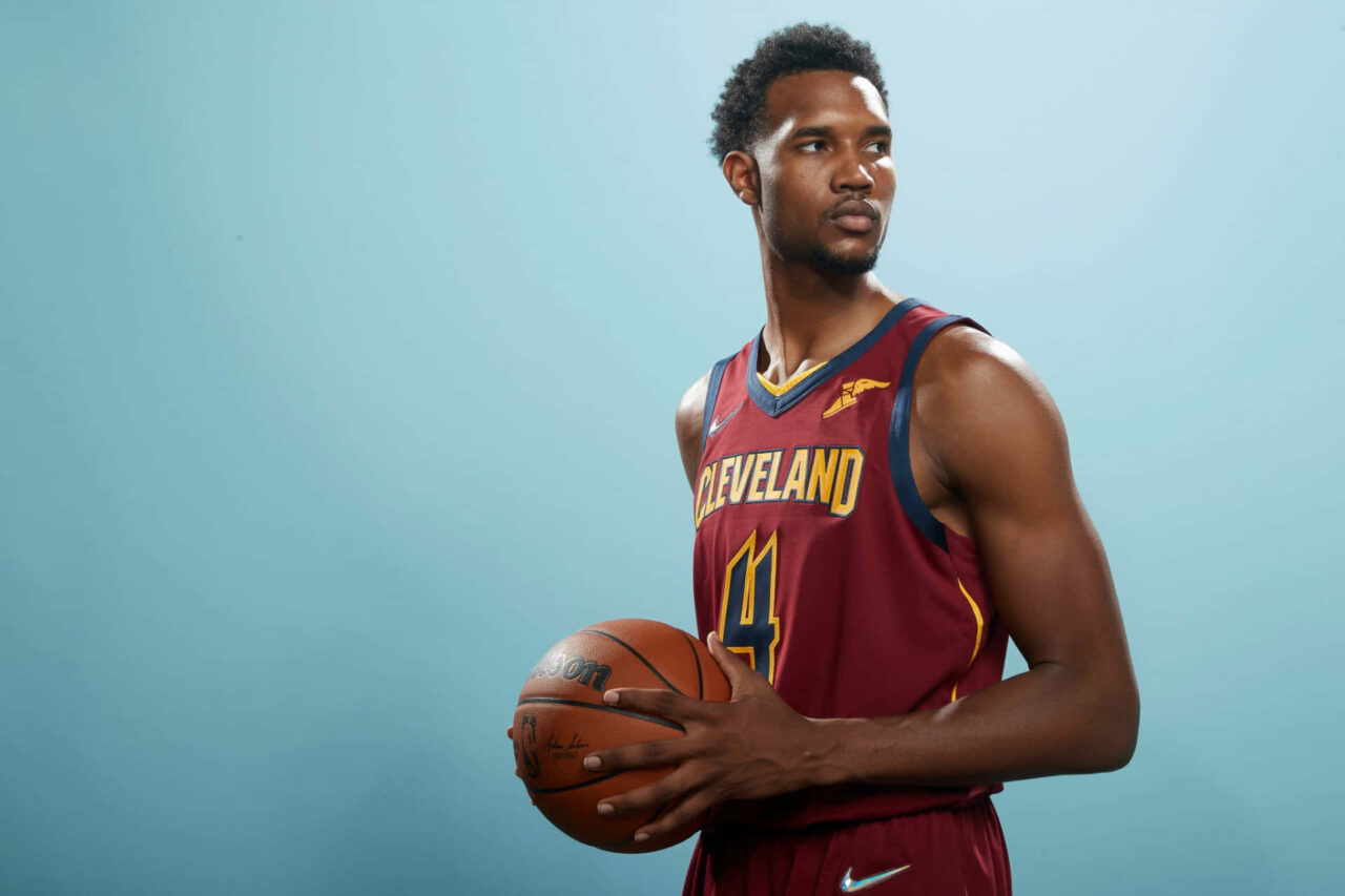 Evan Mobley Cleveland Cavaliers Athletic Portrait Wallpaper ...