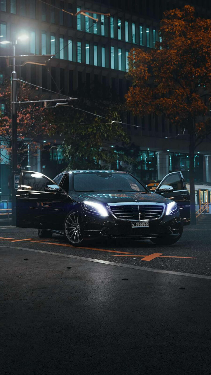 Elegant Mercedes-Benz Nighttime Urban Wallpaper | Background FREE ...