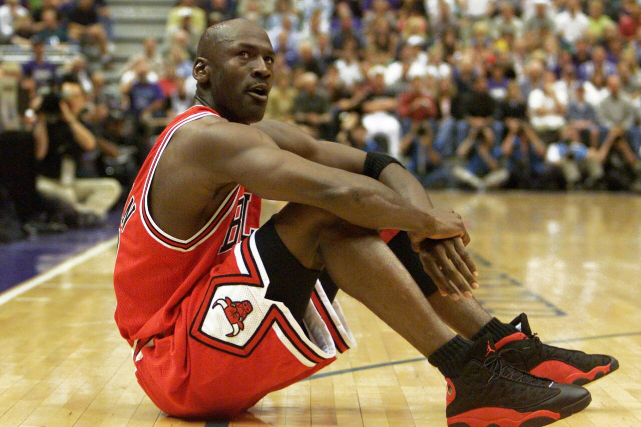 Michael Jordan Reflecting on Court Wallpaper | Background FREE Download ...