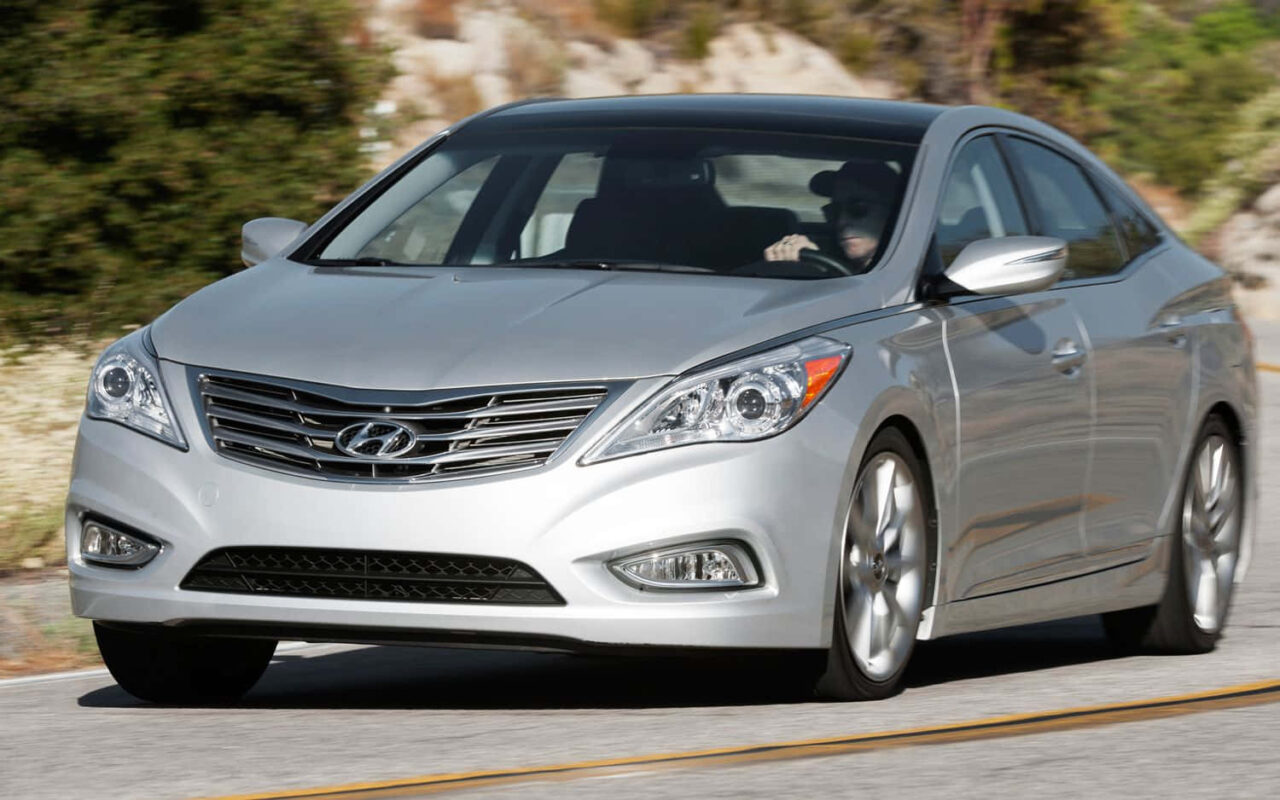Elegant Hyundai Azera on Scenic Road Wallpaper | Background FREE ...