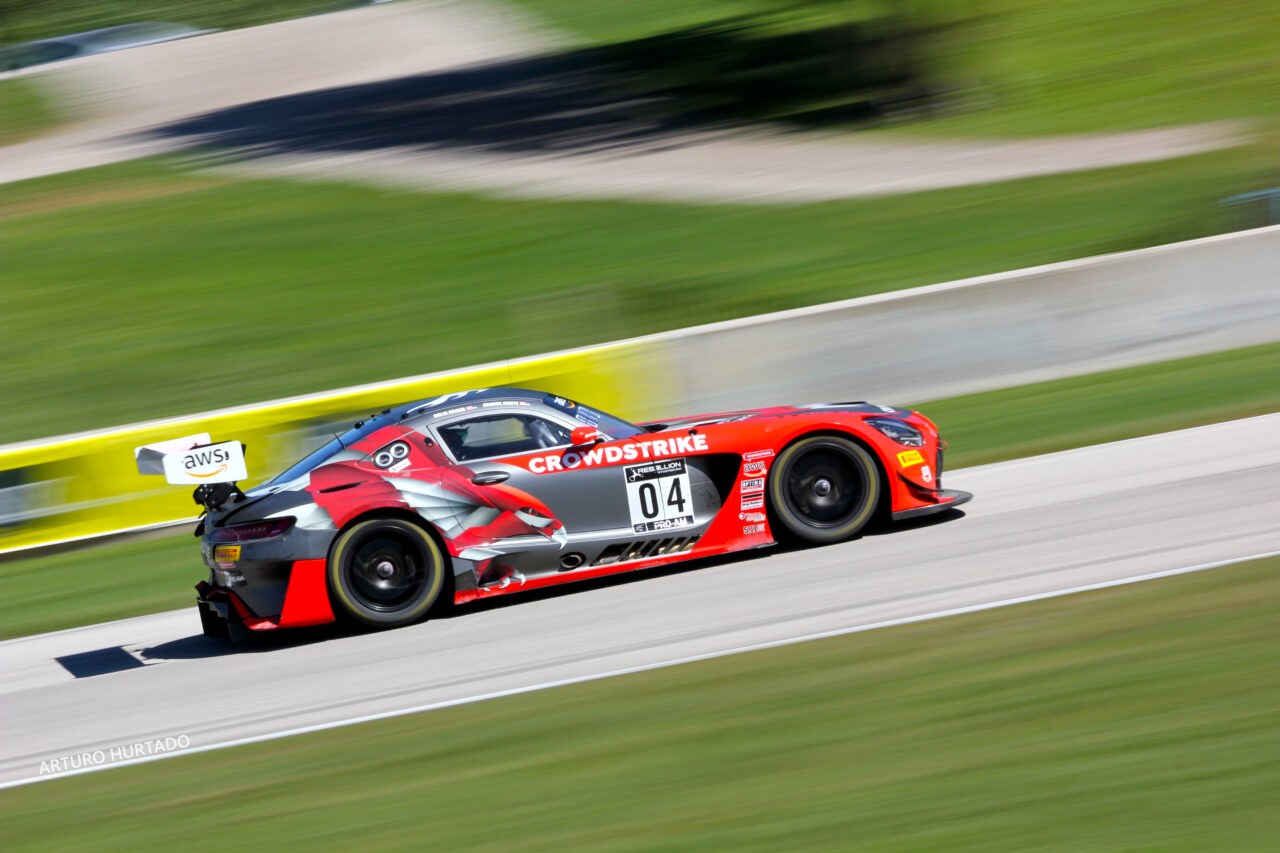 Red Racing Car in Motion Wallpaper | Background FREE Download - Vulplex.com