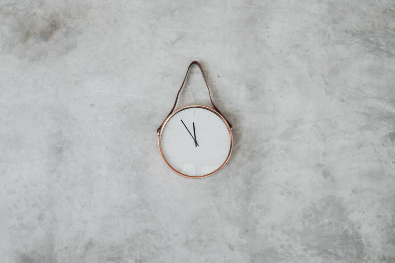 Classic Vintage Clock Wallpaper | Background FREE Download - Vulplex.com