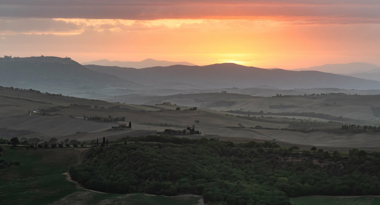 Tuscany Sunset Hills Foggy Mountains Tranquil Wallpaper | Background ...