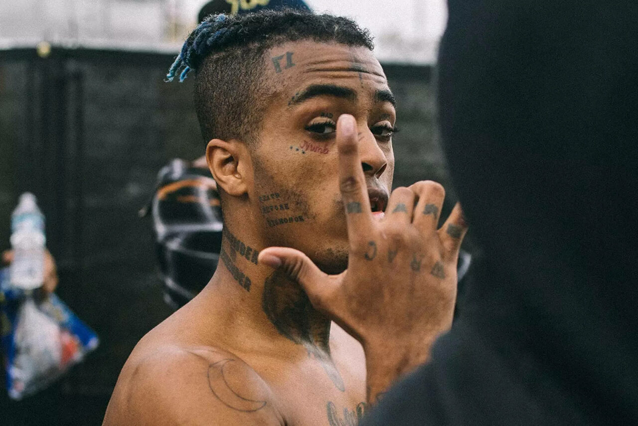 Heartfelt Xxxtentacion Love Gesture Wallpaper | Background FREE ...